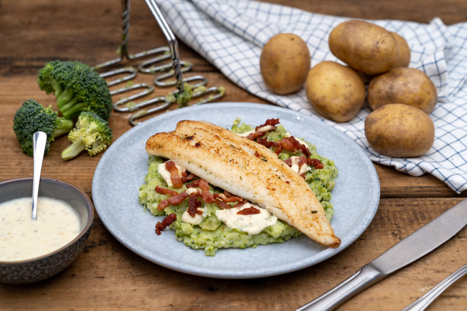 Zwaardvis recept: Gegrilde vis met aardappelen en salade - Freshly Fish